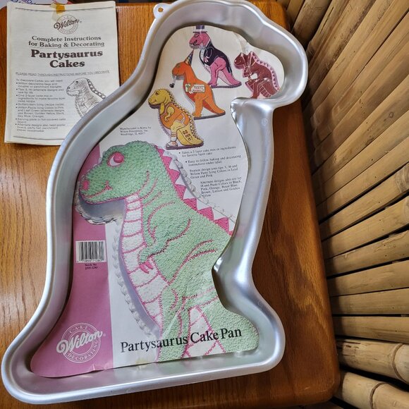 Wilton | Kitchen | Wilton Partysaurus Cake Pan Vintage 987 | Poshmark